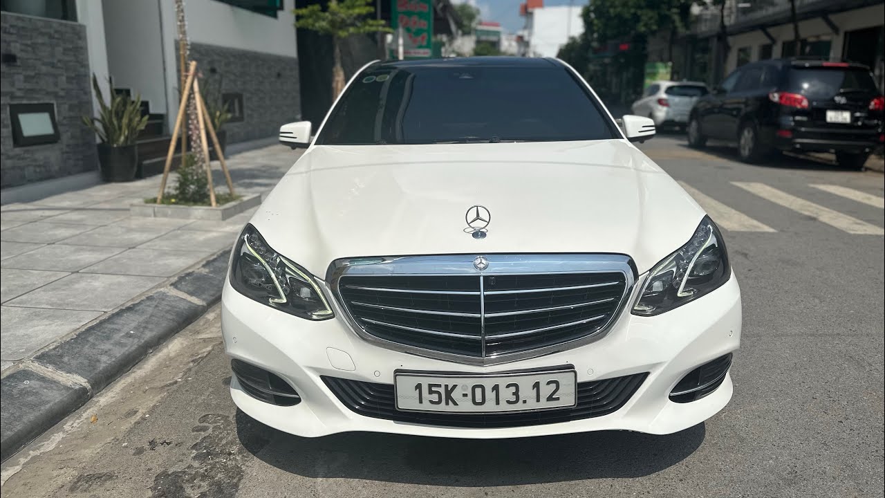 Cùng em Thuỷ đi mua mẫu xe Mec E400 2013 siêu hiếm này của bác chủ Hải ...