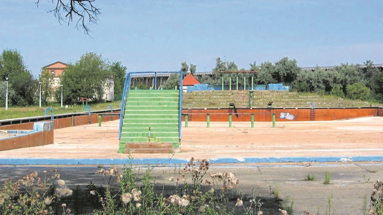 Opuszczony basen termalno-solankowy w Ciechocinku - YouTube