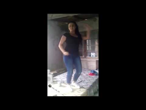 Meryoula Dance Way Way Live