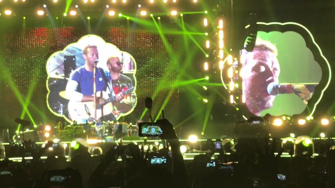 [Coldplay Live in Manila] - Yellow - YouTube