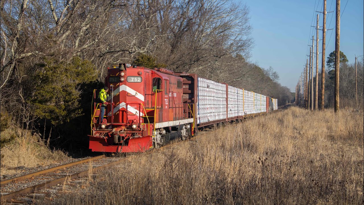 Chasing C&D RB-1 Down the Southern Secondary w/ GP9 752 - 12/30/22 ...