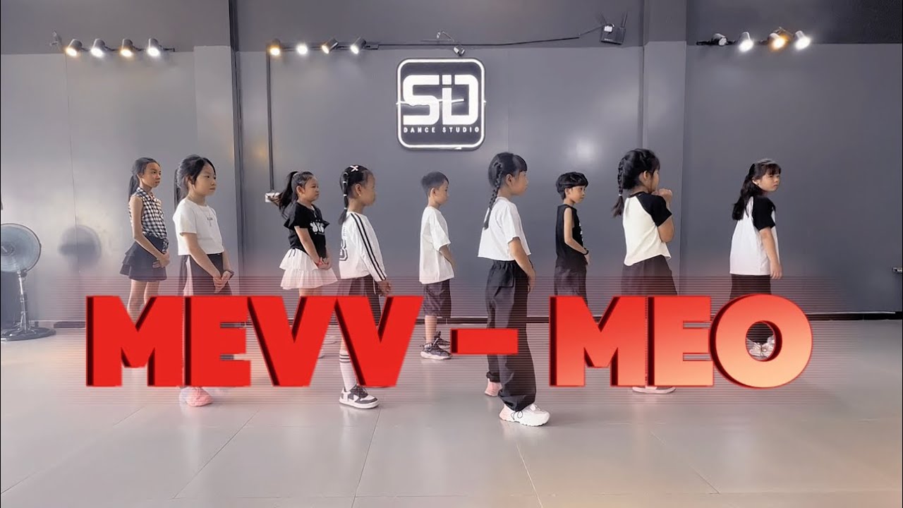 Meovv _ Meow | Dance Cover | SID Dance Studio - YouTube