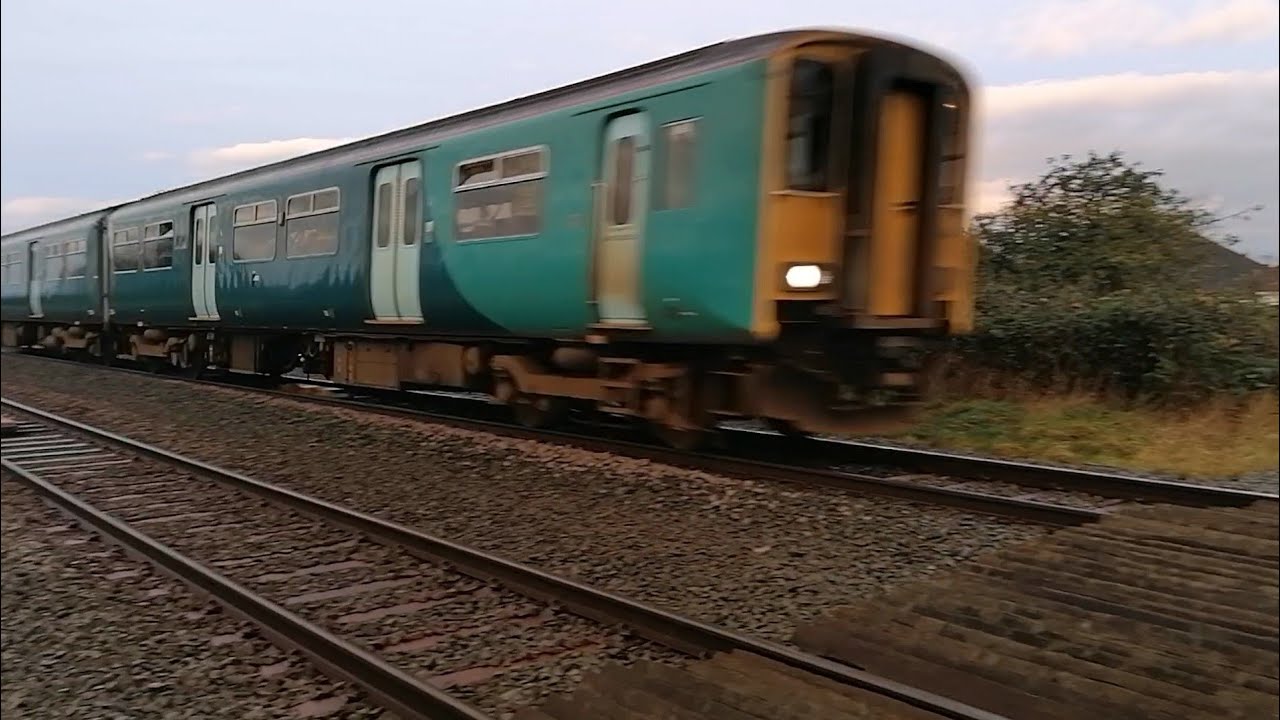 16/11/21 - Class 150 - TFW (in Arriva Wales livery) - 150264 Llandudno ...