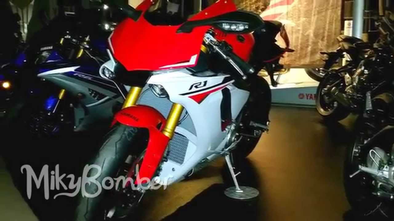 ANTEPRIMA - NEW Yamaha R1 2015 - Red...Full HD - YouTube