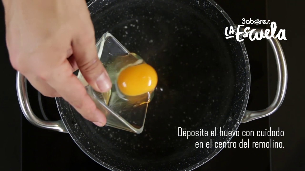 ¿Cómo hacer un huevo pochado? - YouTube