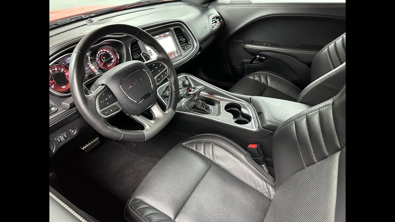 interior Dodge Challenger SRT Hellcat v8 superchargerLJ21FJV available ...