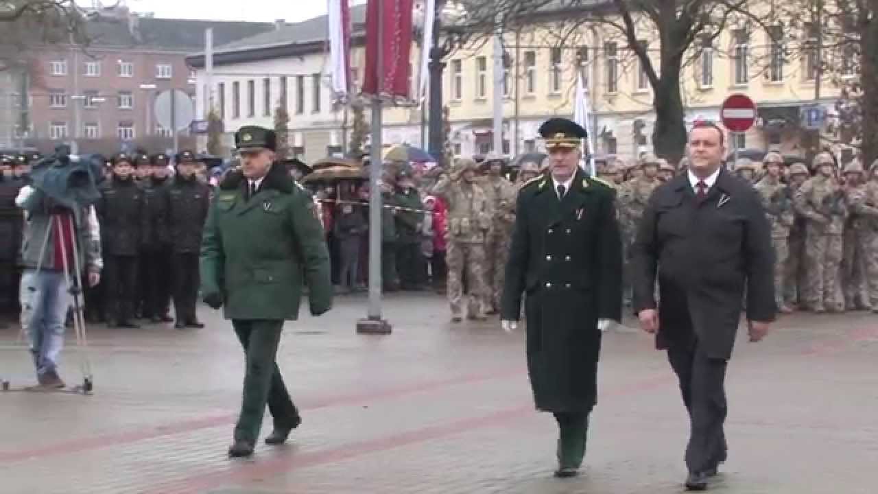 Parāde Daugavpilī par godu Valsts robežsardzes 95. gadadienai - YouTube