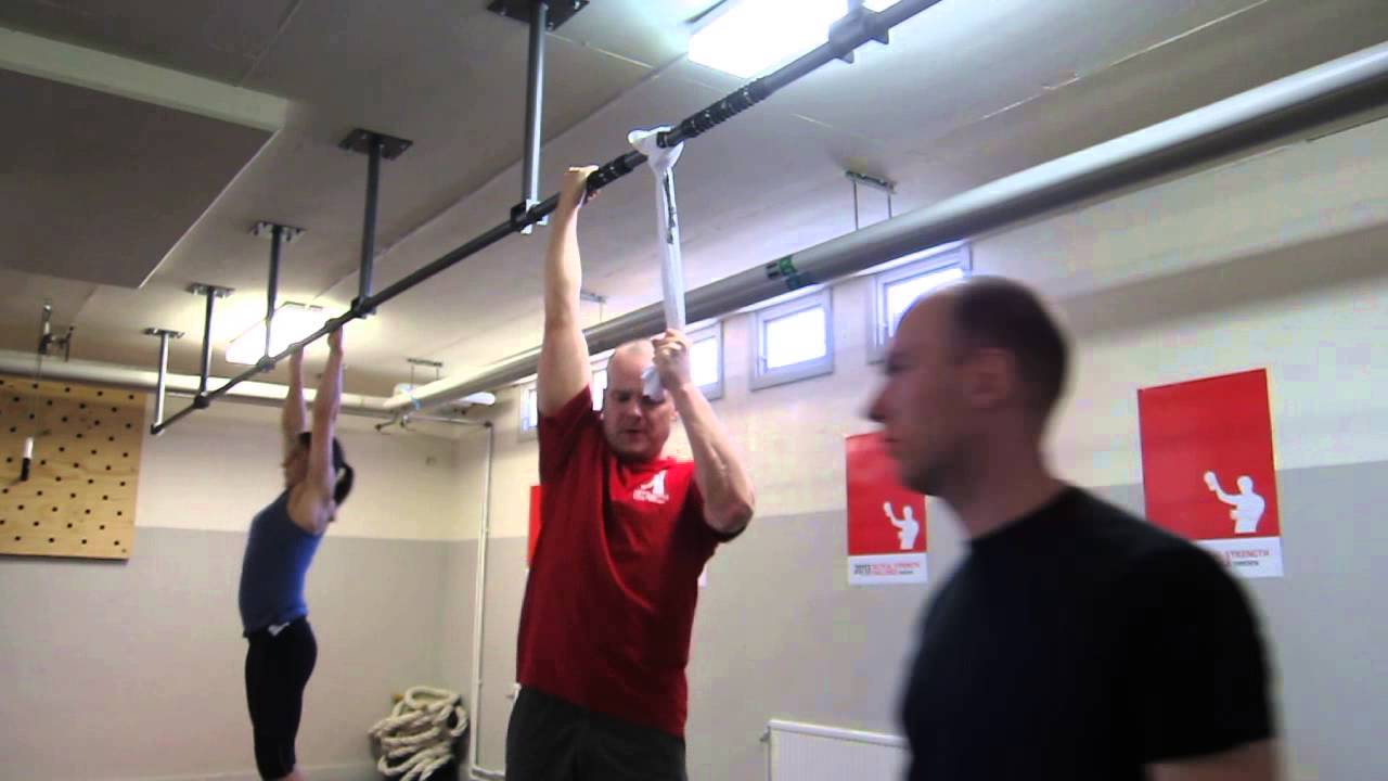 Towel assisted one arm pull-up, - YouTube