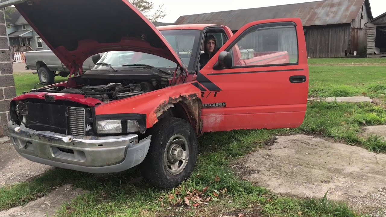 1995 CUMMINS COLD START FAIL! - YouTube