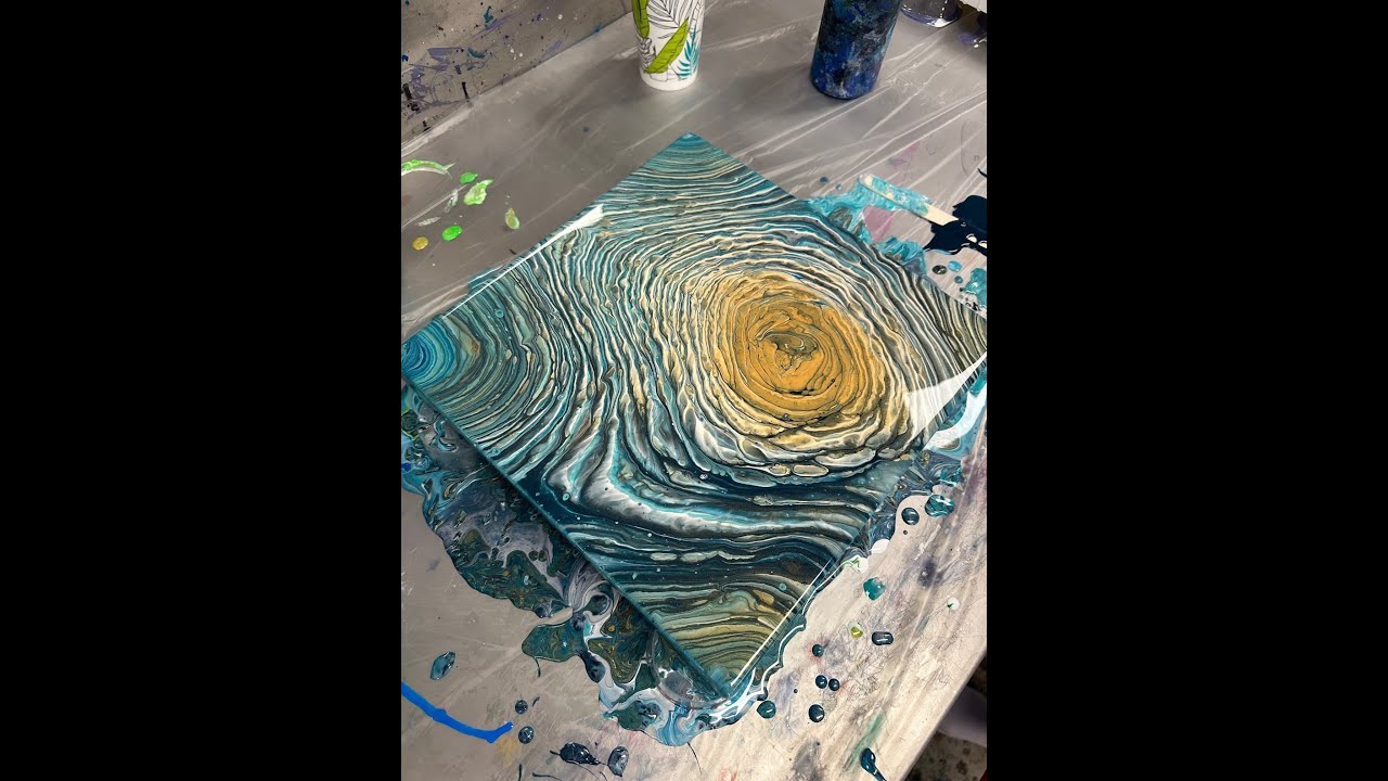 How to do an Acrylic Tree Ring Pour - YouTube