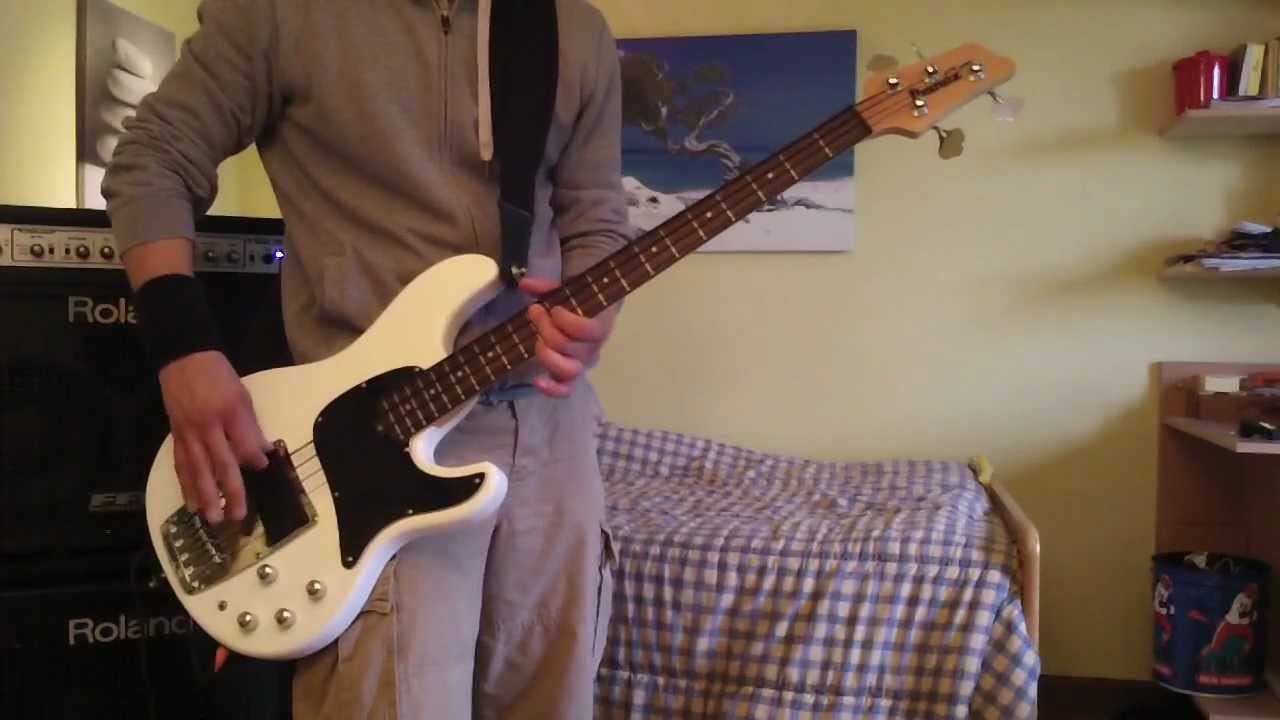 Muse - Plug In Baby (Bass cover) - YouTube
