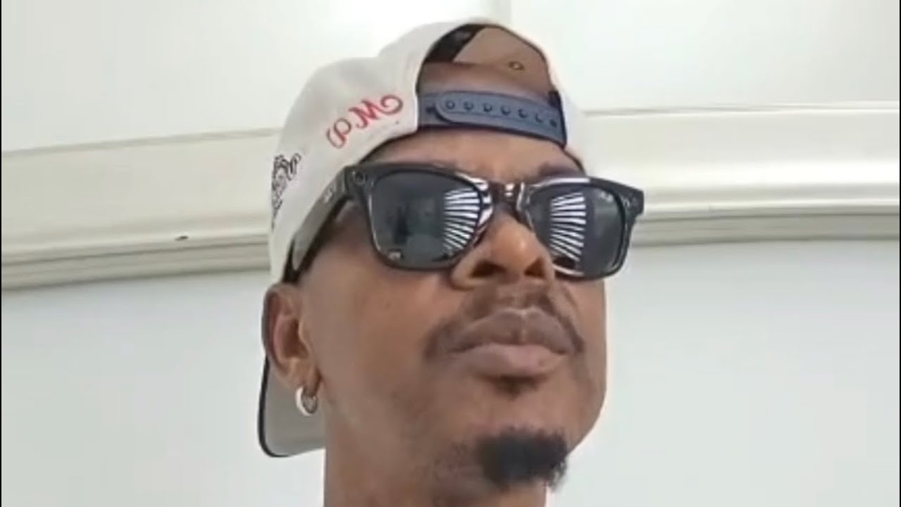 Mr Vegas said likkle John looking a hype off his name, mi not looking ...