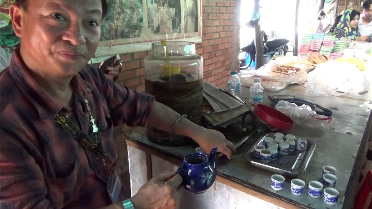 Змеиная Настойка во Вьетнаме секреты производства - YouTube