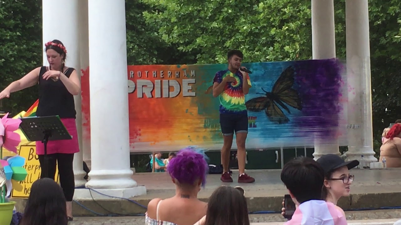 Smashby "Ru Paul Mash up" at Rotherham Pride 2018 - YouTube