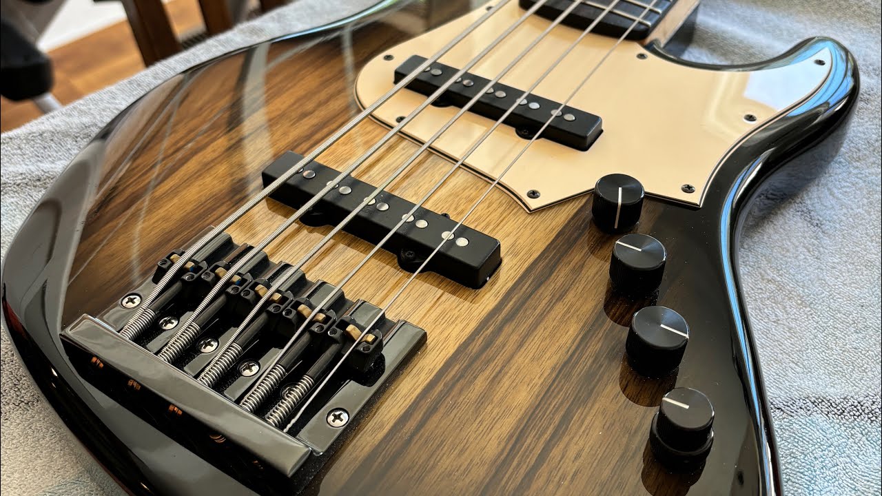 Rosado Custom Bass - YouTube