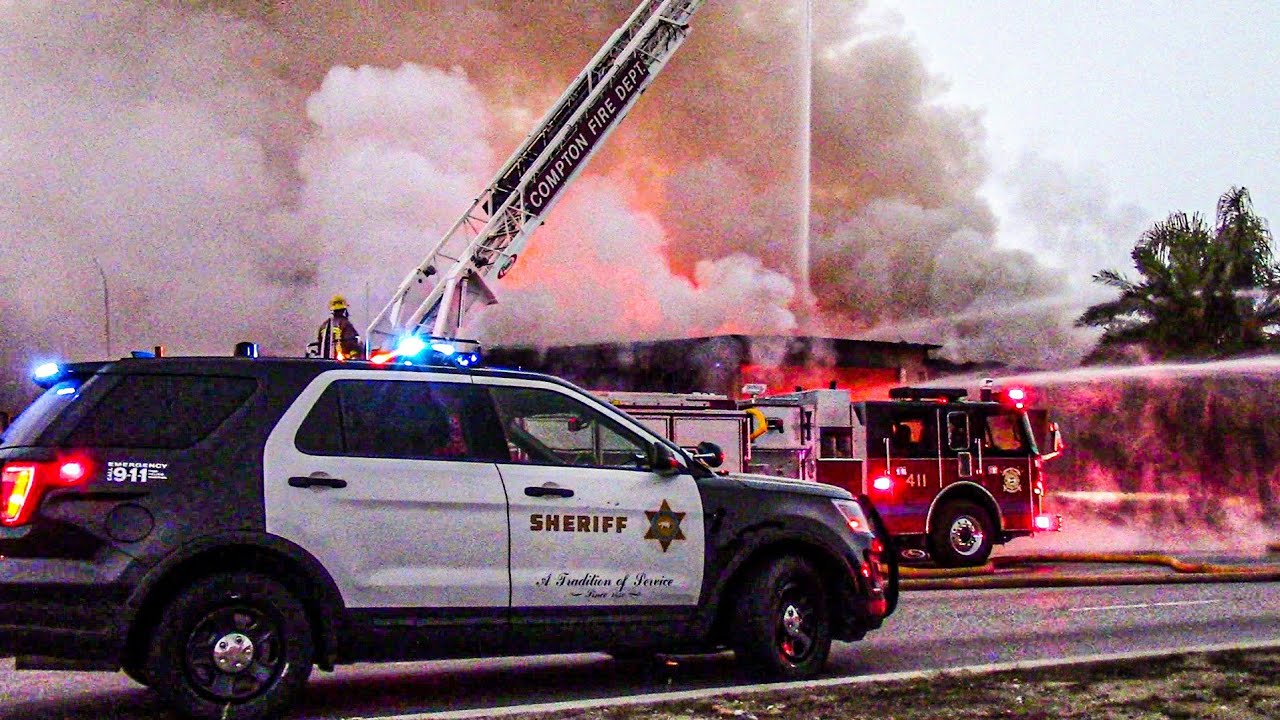 Compton FD Battling 3rd Alarm Mechanic Shop Fire - YouTube