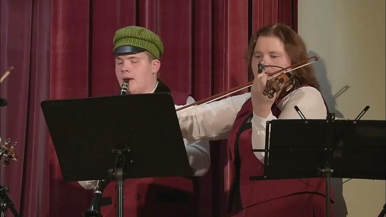 Scott Joplin ''THE ENTERTAINER'' - Sēļu muižas muzikanti - YouTube