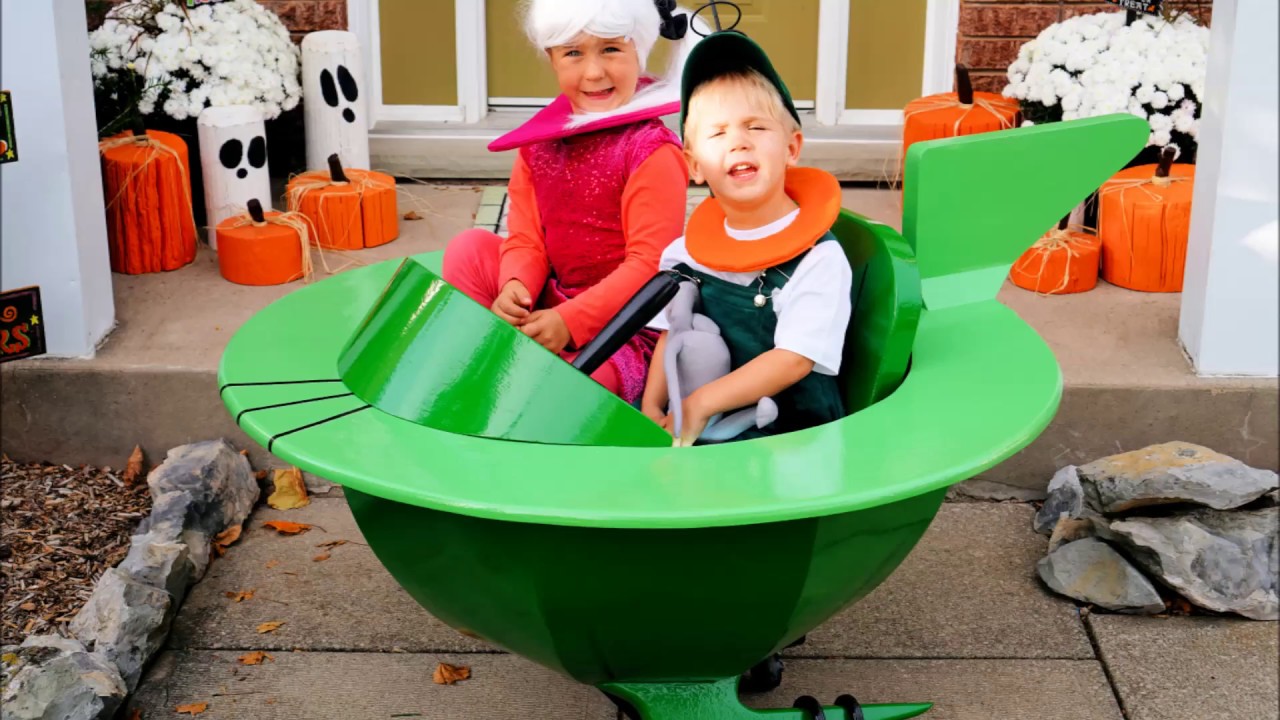 The Jetsons Family Halloween Costume with Space Car! (2017) - YouTube