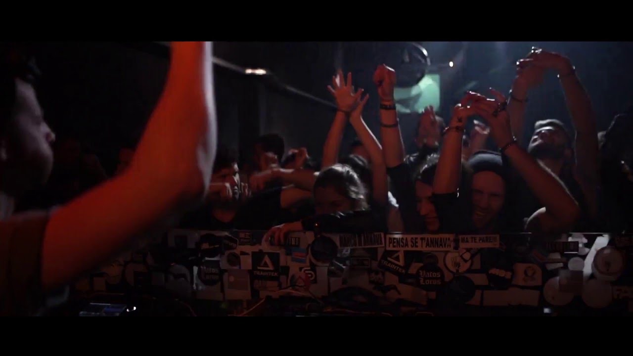 Felix Kröcher - Rashomon Club - Rom (Italy) - YouTube