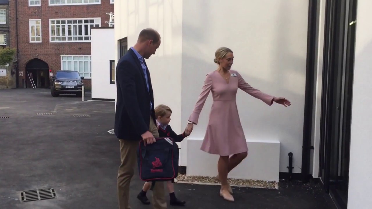 Prince George arrives for his first day at school - YouTube