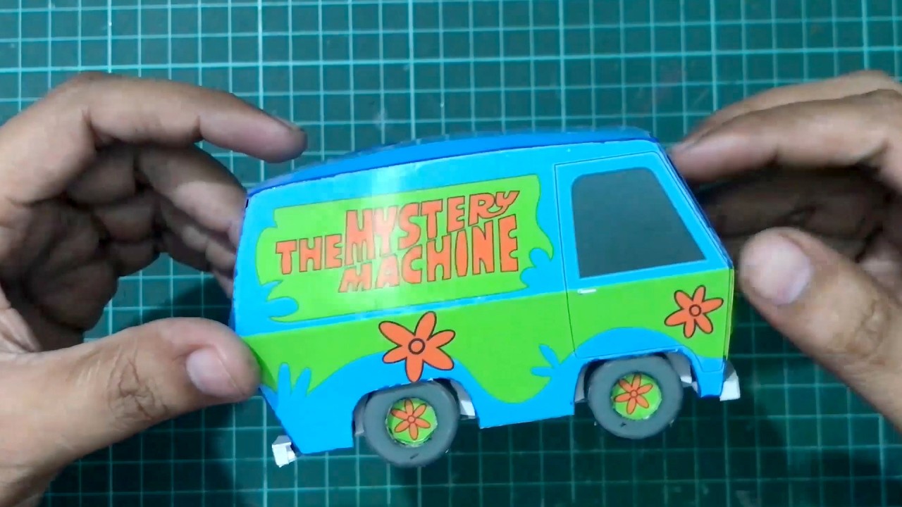 Build the Scooby-Doo Mystery Machine | Paper Model - YouTube