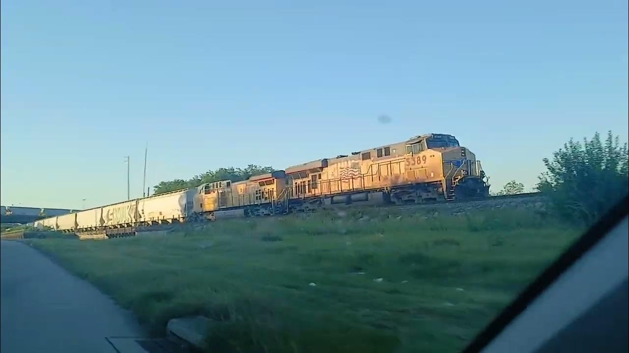 UP 5389 With New Paint Scheme Power Leads Manifest Houston,Tx - YouTube