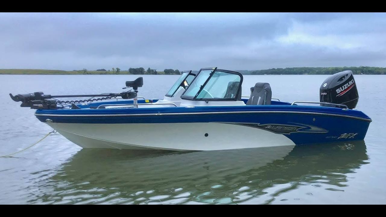 Awesome Fishing & Family Fun Boat! - YouTube