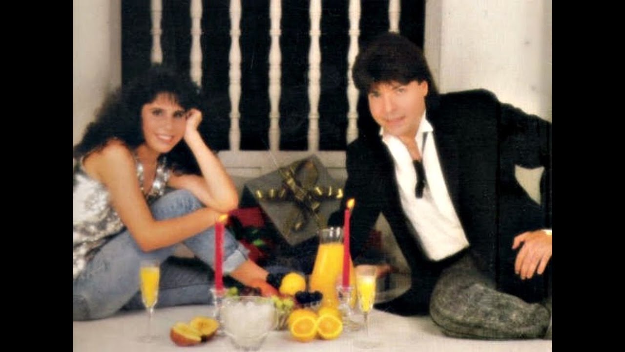 -SIGAMOS BRINDANDO- Ivonne Briel & Lou Briel - YouTube