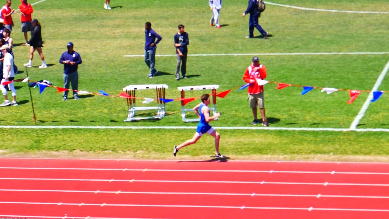Jace Mitchell 800m - TAPPS 5A District 1 Meet - YouTube