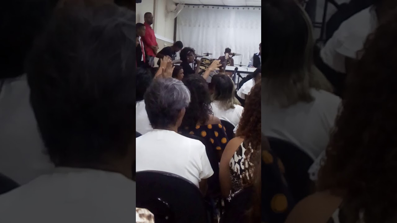 Cantora Beth Rocha adorando a Deus na Santa Ceia.💛 - YouTube