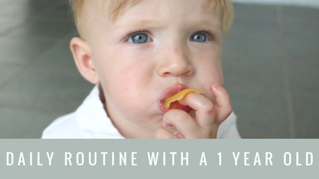 Daily Routine with a 1 Year Old! Day in the Life Vlog - YouTube