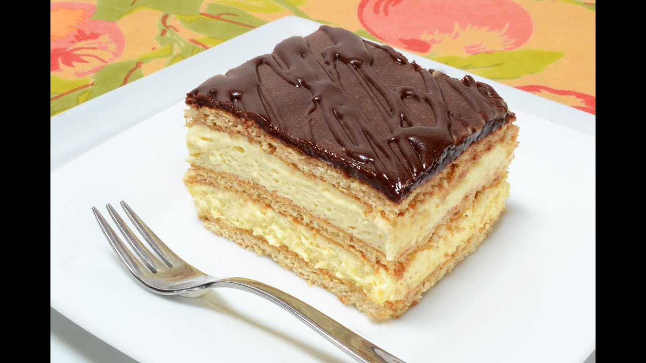 How to Make One Pan Éclair Cake - YouTube