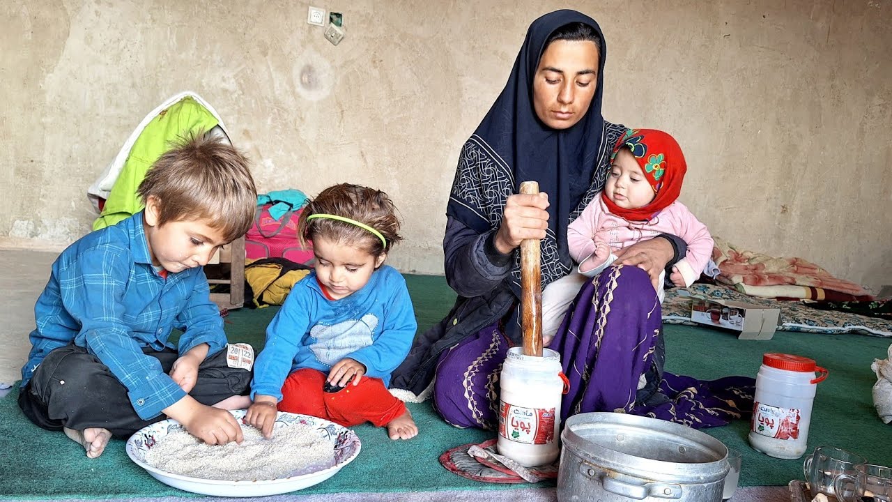 Nomadic life : Preparing local local lunch (Ash Dogh) on a snowy day ...