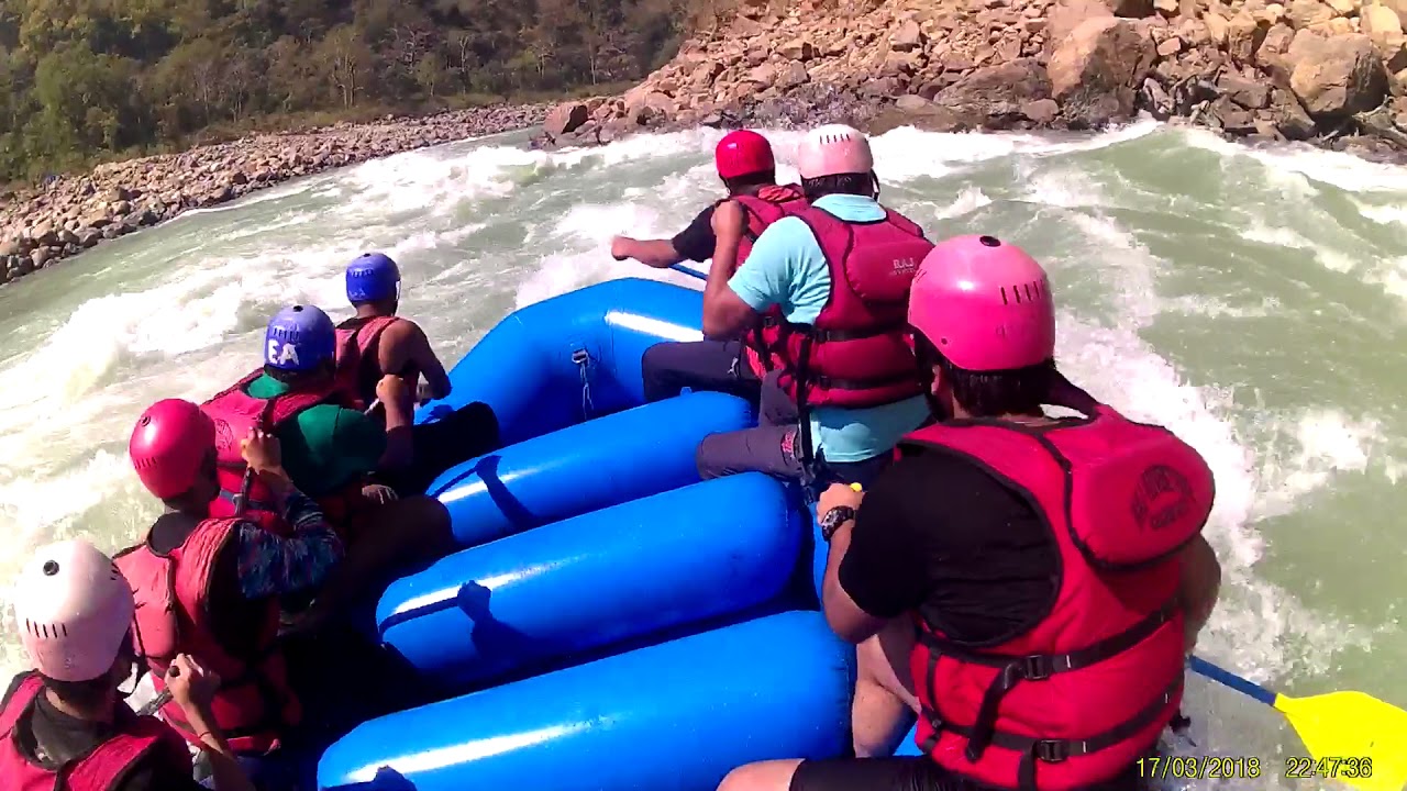 Rafting rishikesh golf course rapid - YouTube