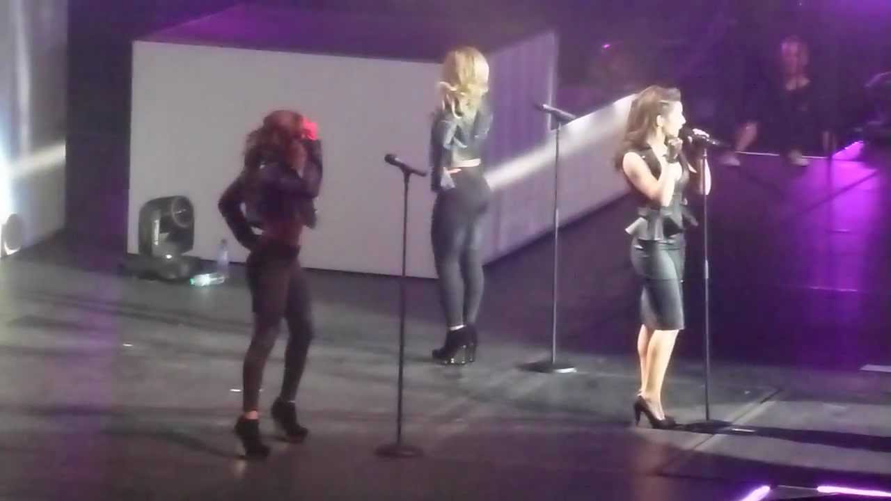 Cheryl Cole - The Promise - A Million Lights tour - London's O2 Arena ...