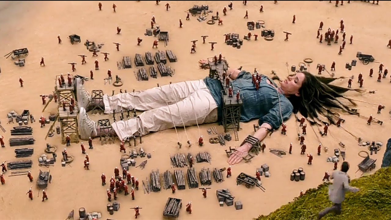 new Hollywood movie explained in hindi/urdu | man who reach in the ...