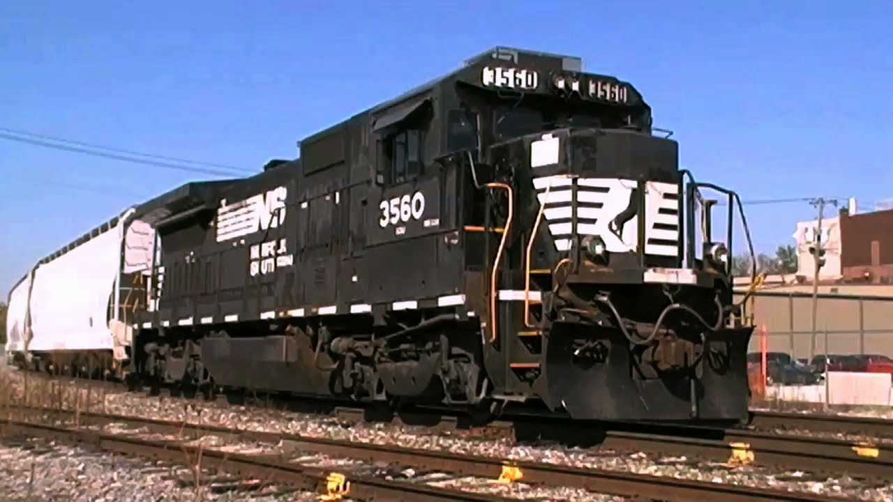 Soon to Leave NS: Dash 8-32B and More Awesome Catches! - YouTube