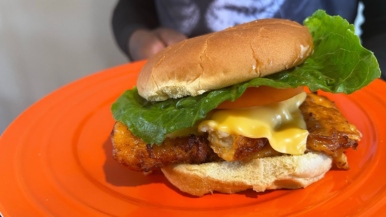 How to make a slap yo mama tasting fish sandwich! - YouTube