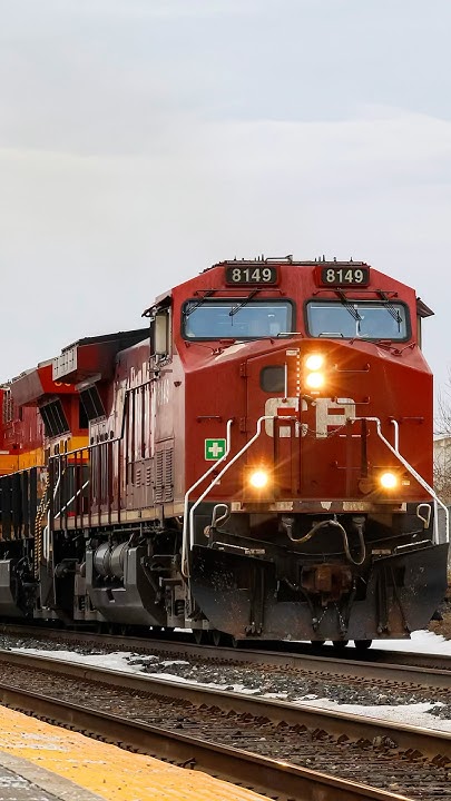 CP 8149 & KCS 5003 Power CPKC 236-04 Westbound by Lisgar GO [3/4/2025] #train #cpkc - YouTube