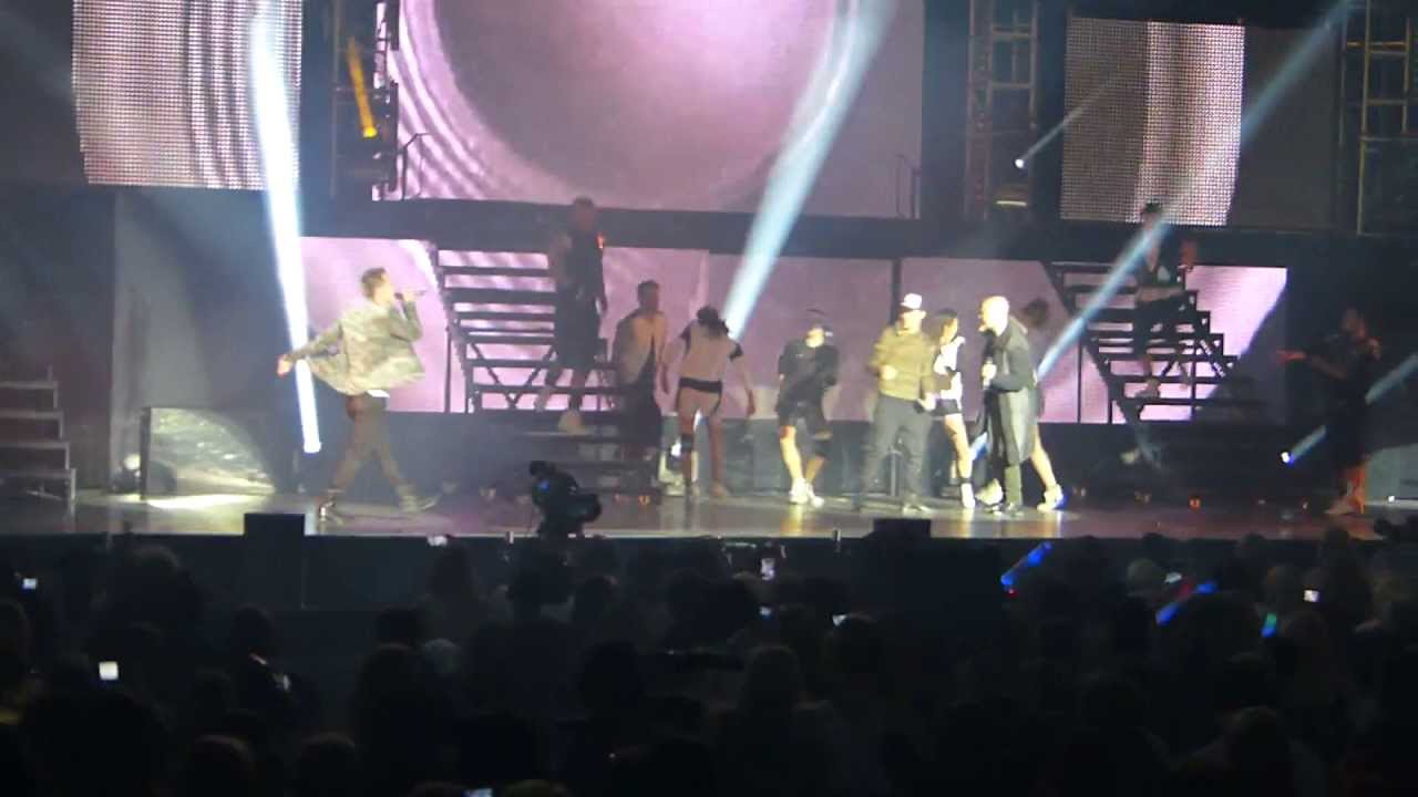 5ive / Five singing Everybody Get Up at Big Reunion Concert Brighton ...