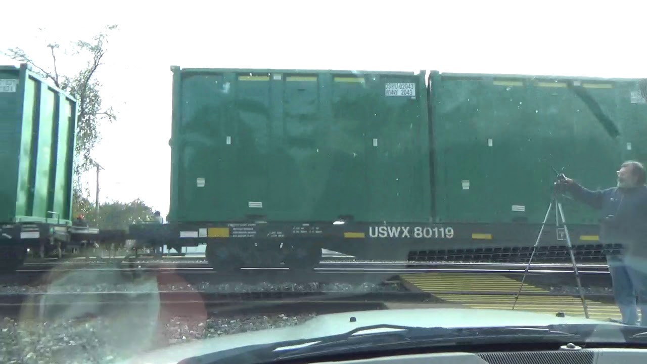 #8240 CSX Q301-08 Mix Freight train - YouTube