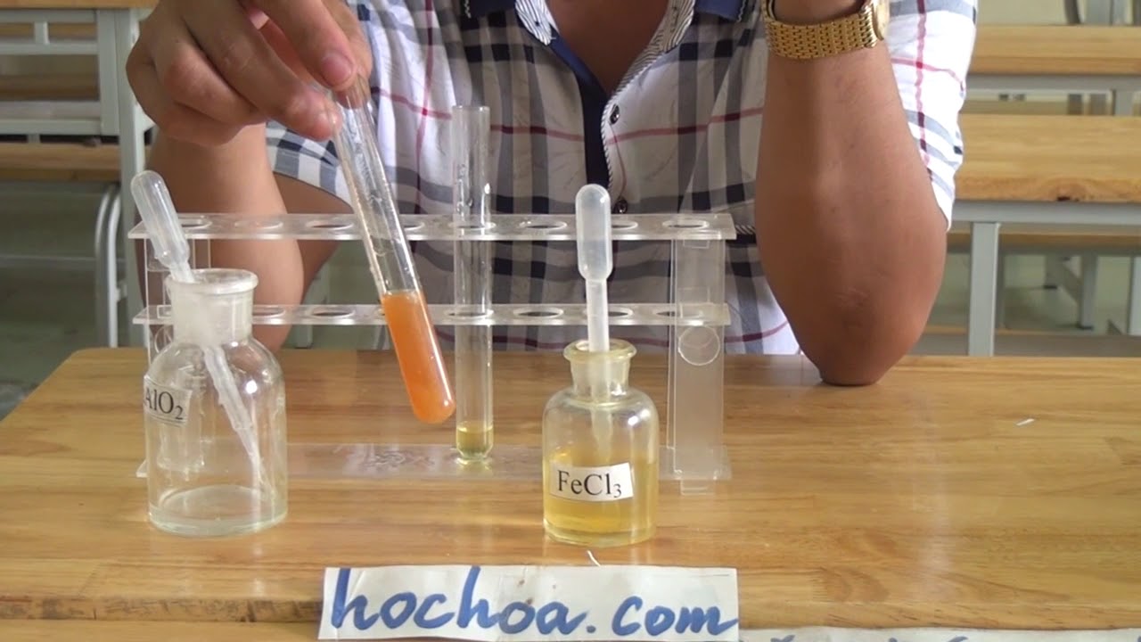 NaAlO2(dd) + FeCl3(dd) - Thầy Quyến - YouTube