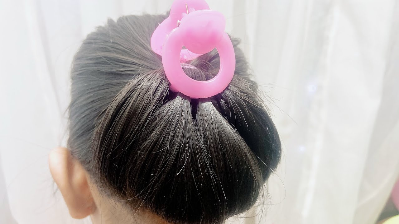 Cute Clachar shorts Hair Bun Hairstyle | Simple Bun Hairstyle | cute ...