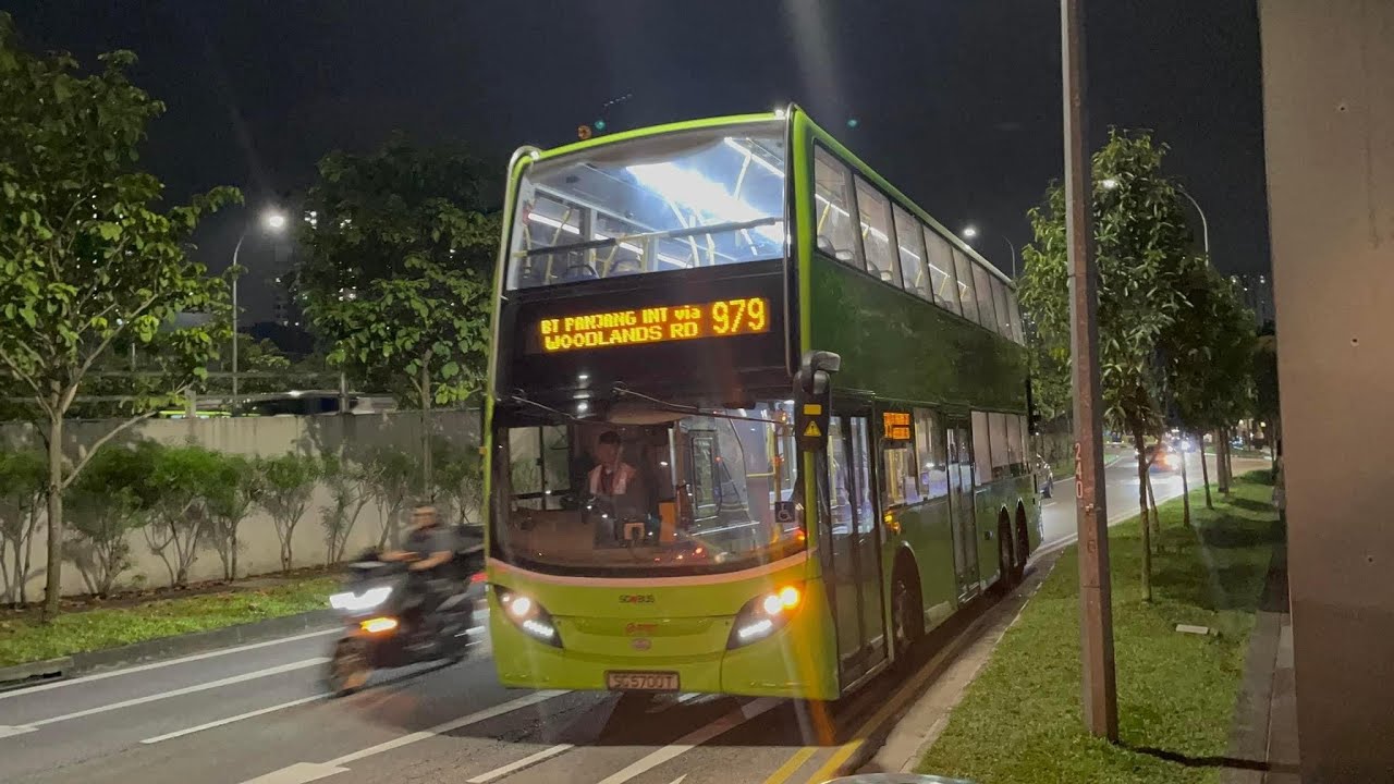 SMRT Buses Alexander Dennis Enviro500 MMC (Batch 2) SG5700T on Service ...