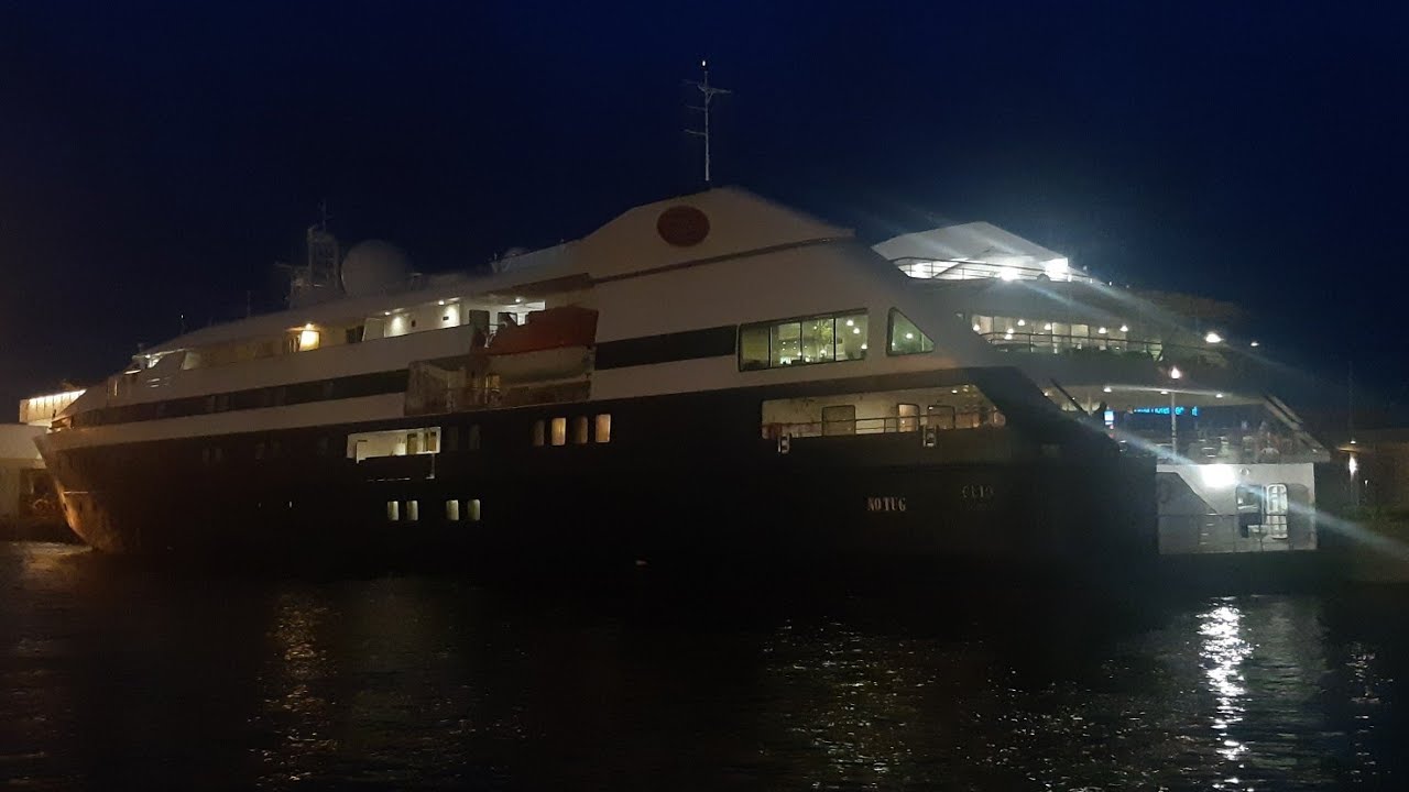 cruise ship MV Clio arriving to Tallinn at night - YouTube
