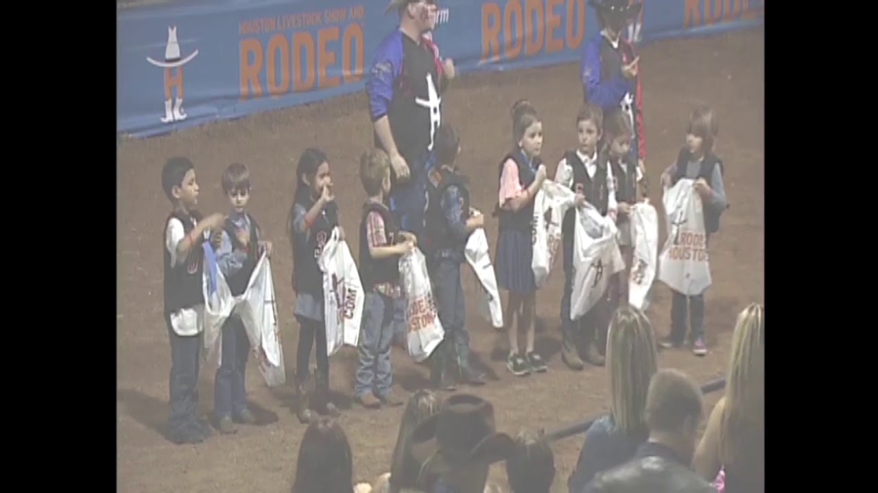 Sarah wins Mutton Bustin' Contest at The Houston Livestock Show and ...