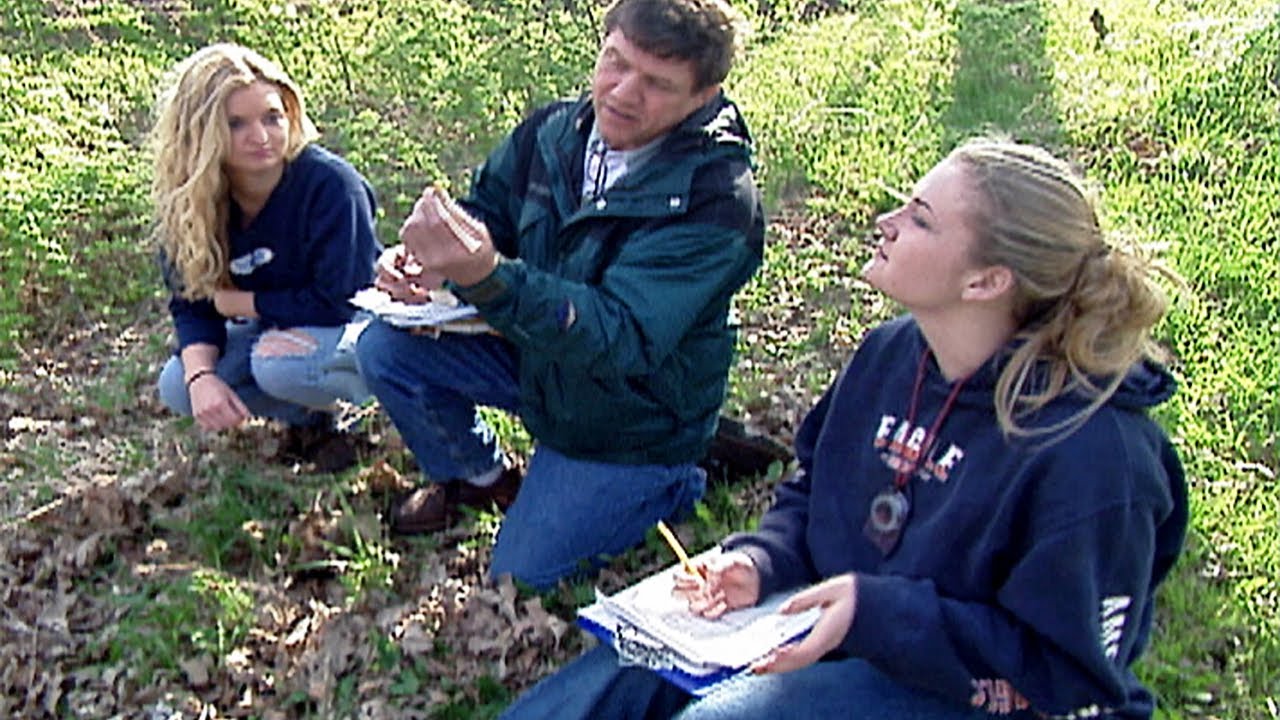 Taking Class Outdoors with Environmental Education - YouTube