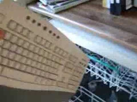 Clean a keyboard in a dish washer - YouTube