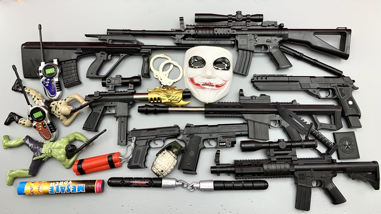 Dark Knight Weapons against to Joker - Stery AUG, M16, AWM Sniper ...