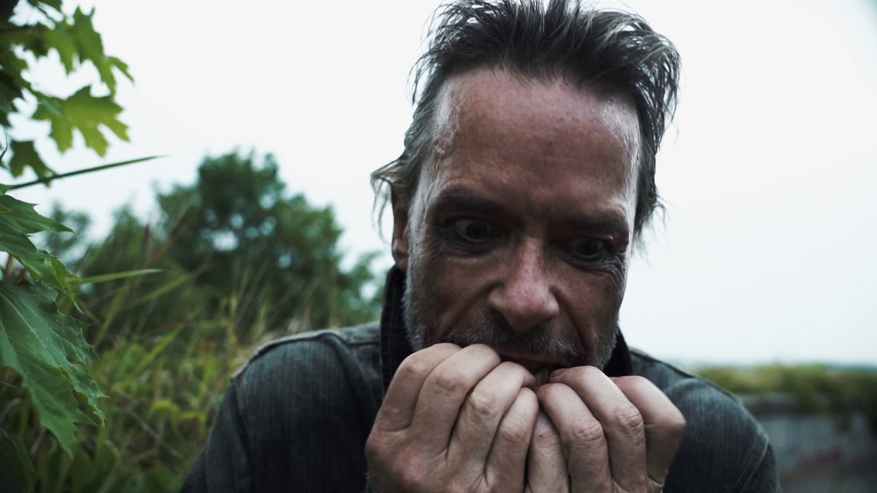 Guy Pearce Body